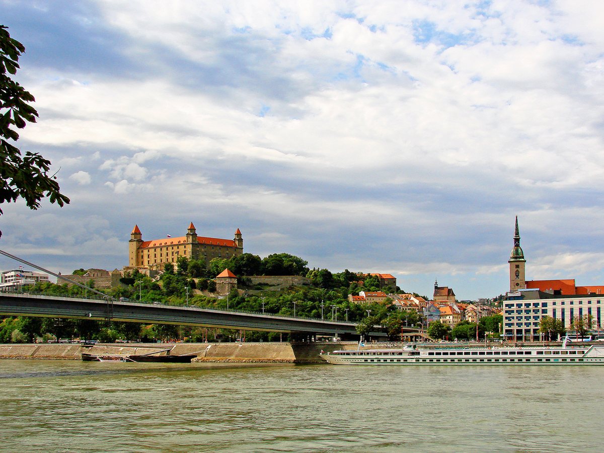 Bratislava – John Palka